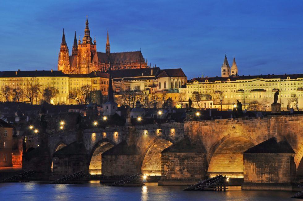 Pražský Hrad (Prague Castle) Travel Guide - Expert Picks for your ...