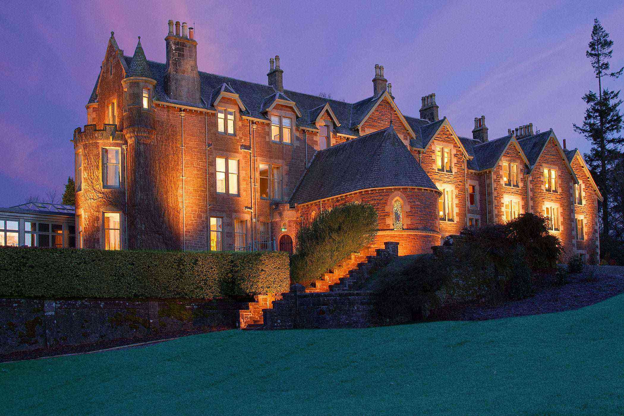 Sleep Like A Star in These 19 Celebrity-Owned Hotels – Fodors Travel Guide