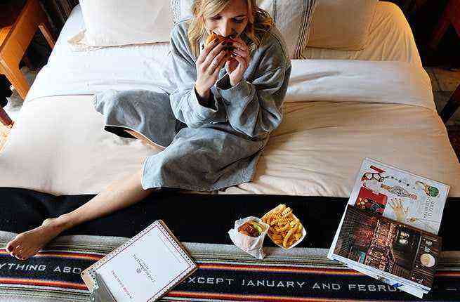 The 9 Best Places to Eat in Bed – Fodors Travel Guide