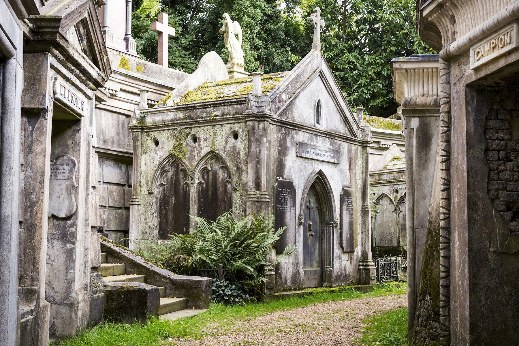 The World’s Most Famous Cemeteries – Fodors Travel Guide