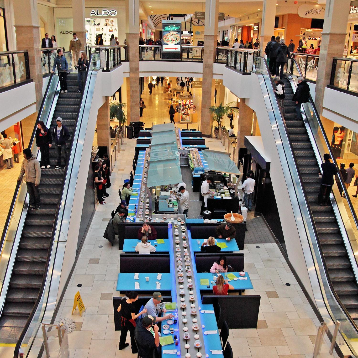 Hilarious Yelp Reviews of Malls to Warm Your Heart This Shopping Season ...