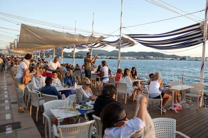 The World’s 11 Best Countries for Day Drinking – Fodors Travel Guide