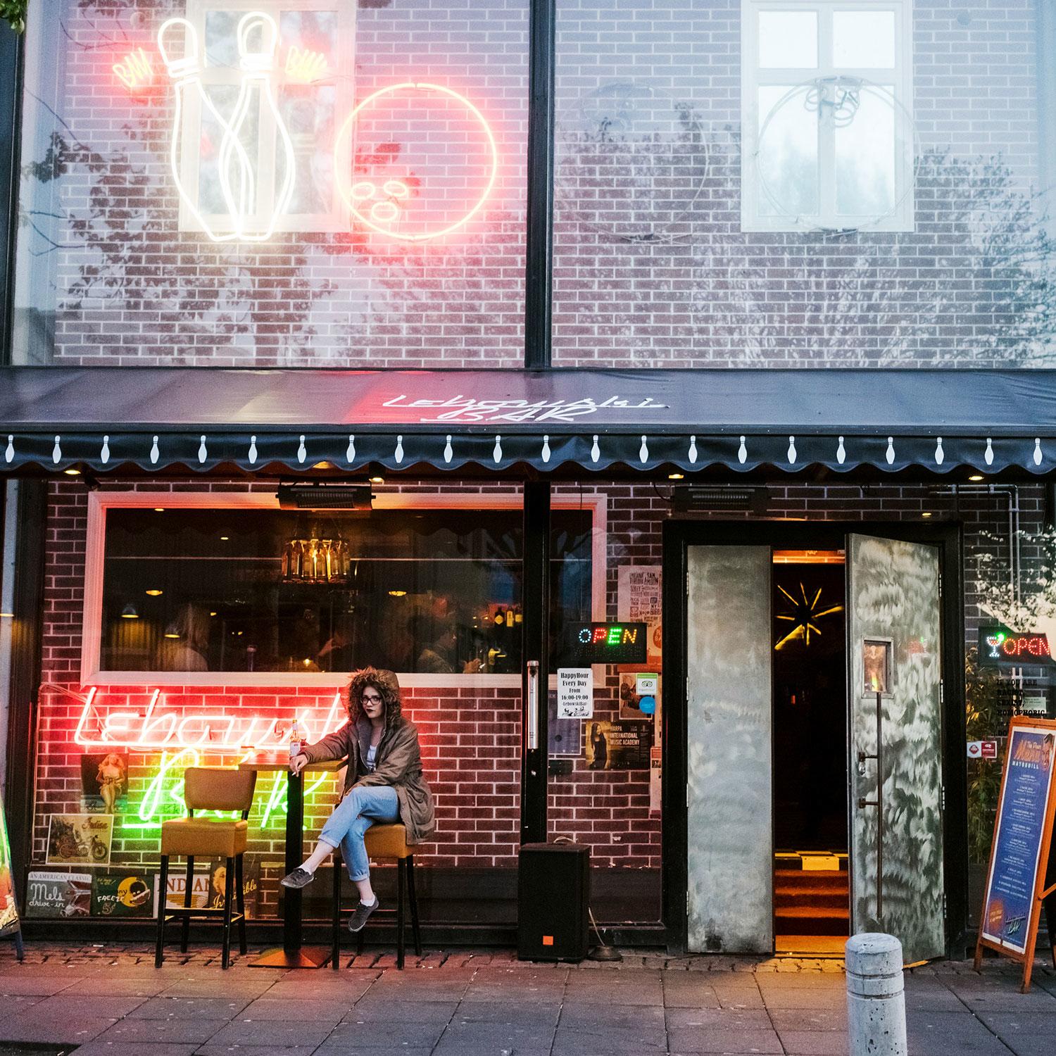 Movie- and TV-Themed Bars