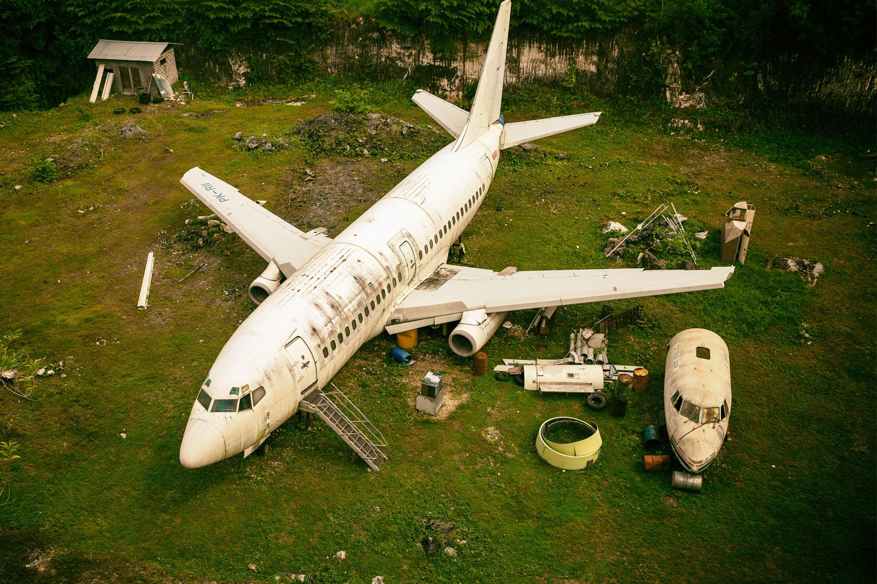 The Abandoned Planes in Bali Are Bizarre Tourist Attractions — Should ...