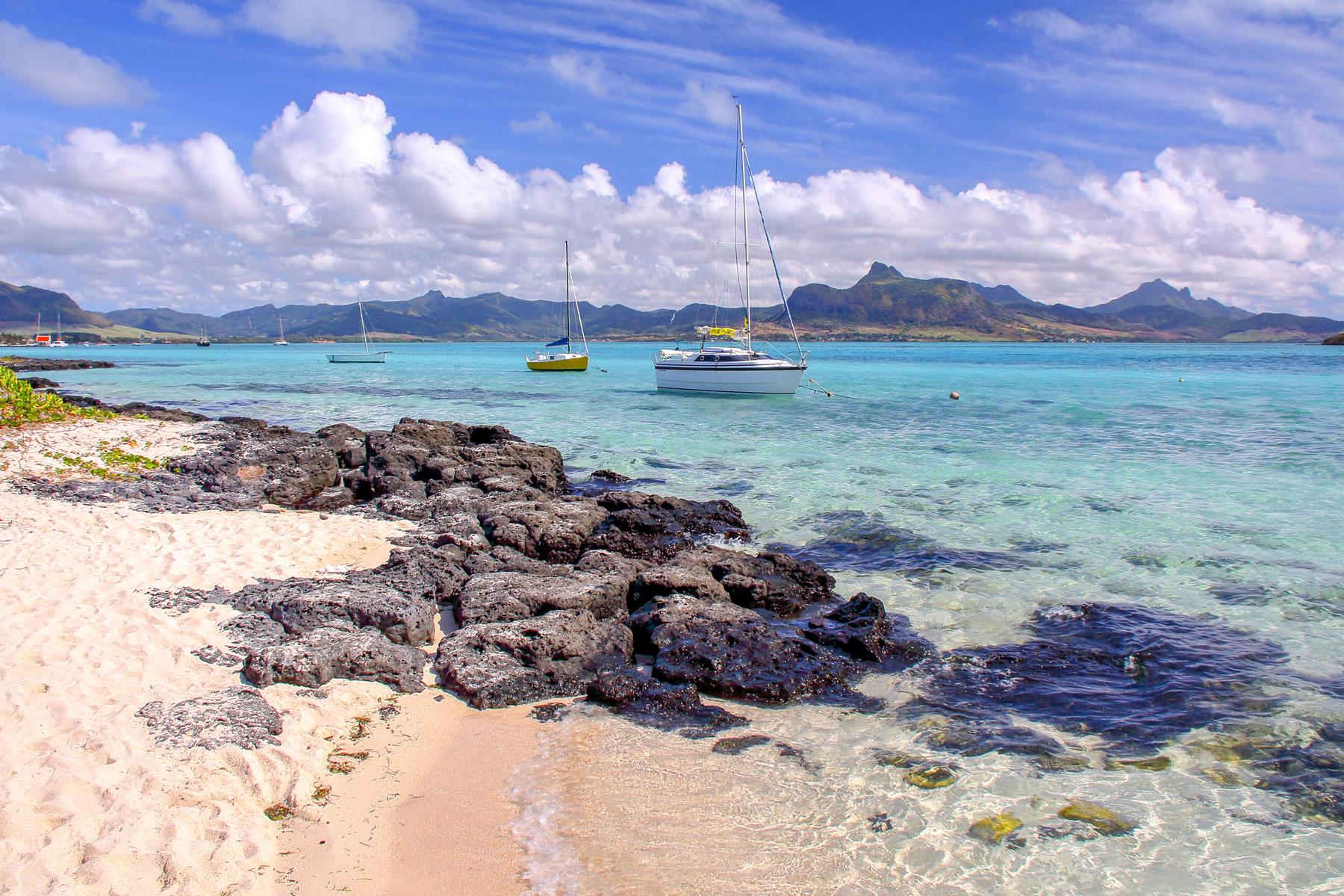 10 Best Beaches in Mauritius