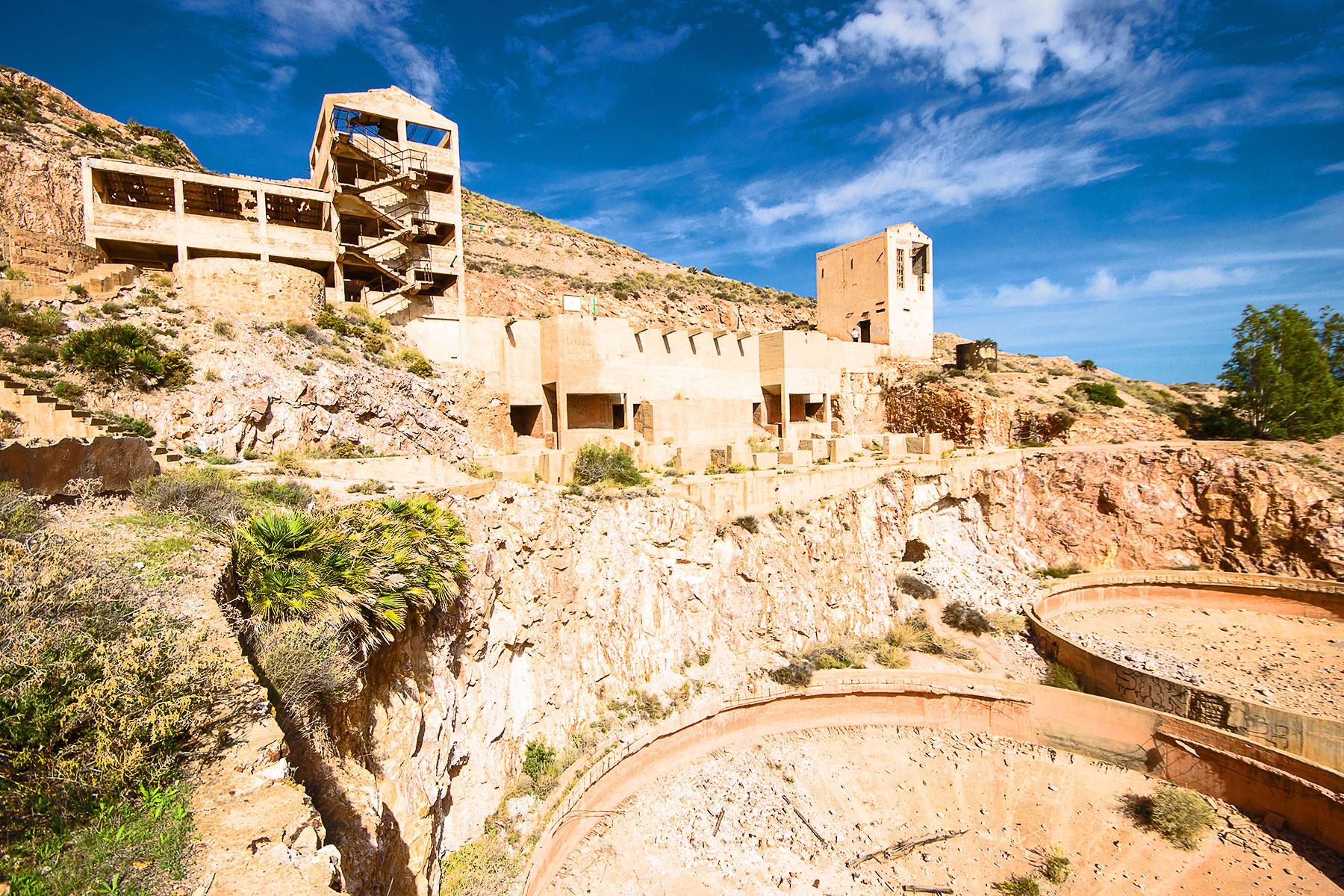 20 Scariest Ghost Towns Around the World