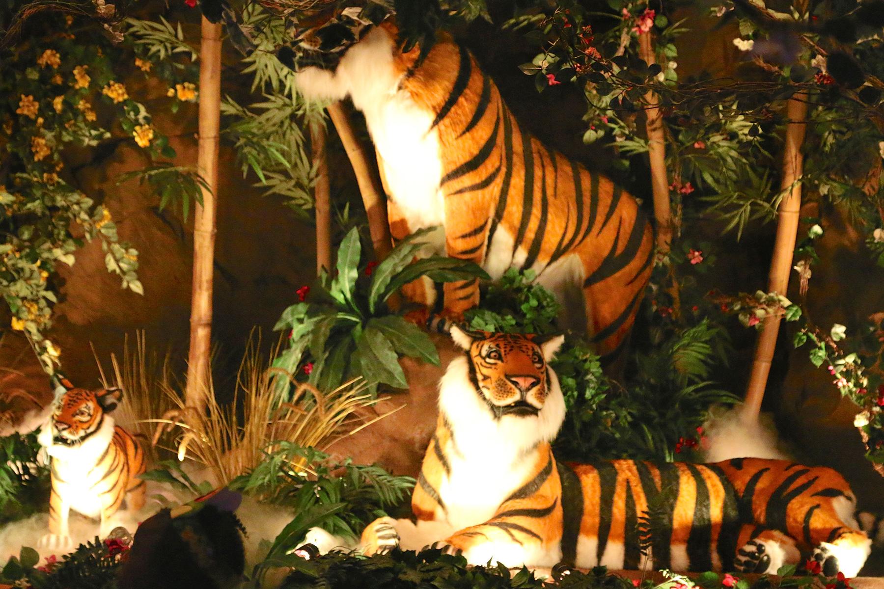 10 Strange and Terrifying Animatronic Creatures Across The World