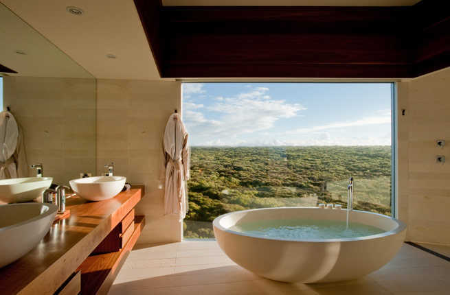 18 Most Incredible Hotel Bathrooms Around the World – Fodors Travel Guide