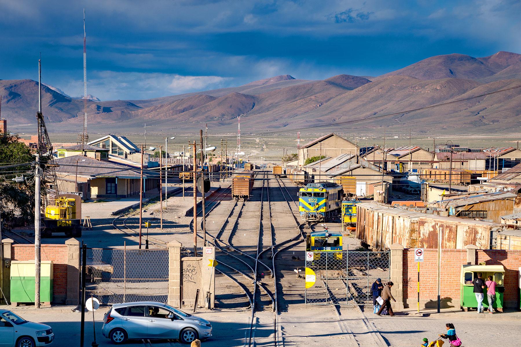 How to Visit the Largest Salt Flat in the World in Bolivia's Salar de Uyuni