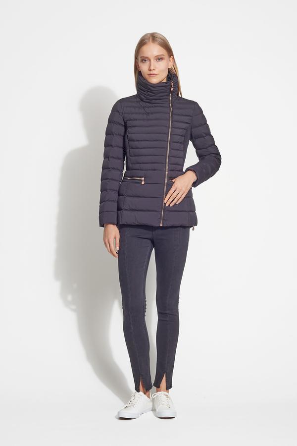 10 Puffy, Down, and Winter Jackets for Packing in a Suitcase