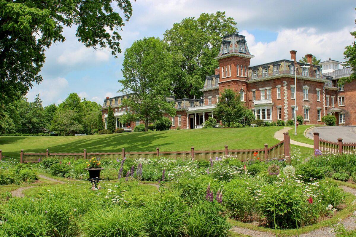 Abandoned U.S. Cities and Former Utopian Communities You Can Visit