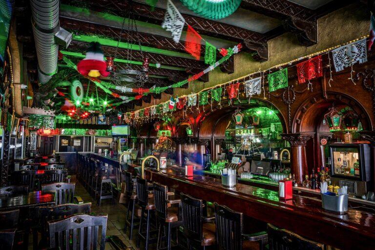 Famous Cocktails and the Bars They Came From