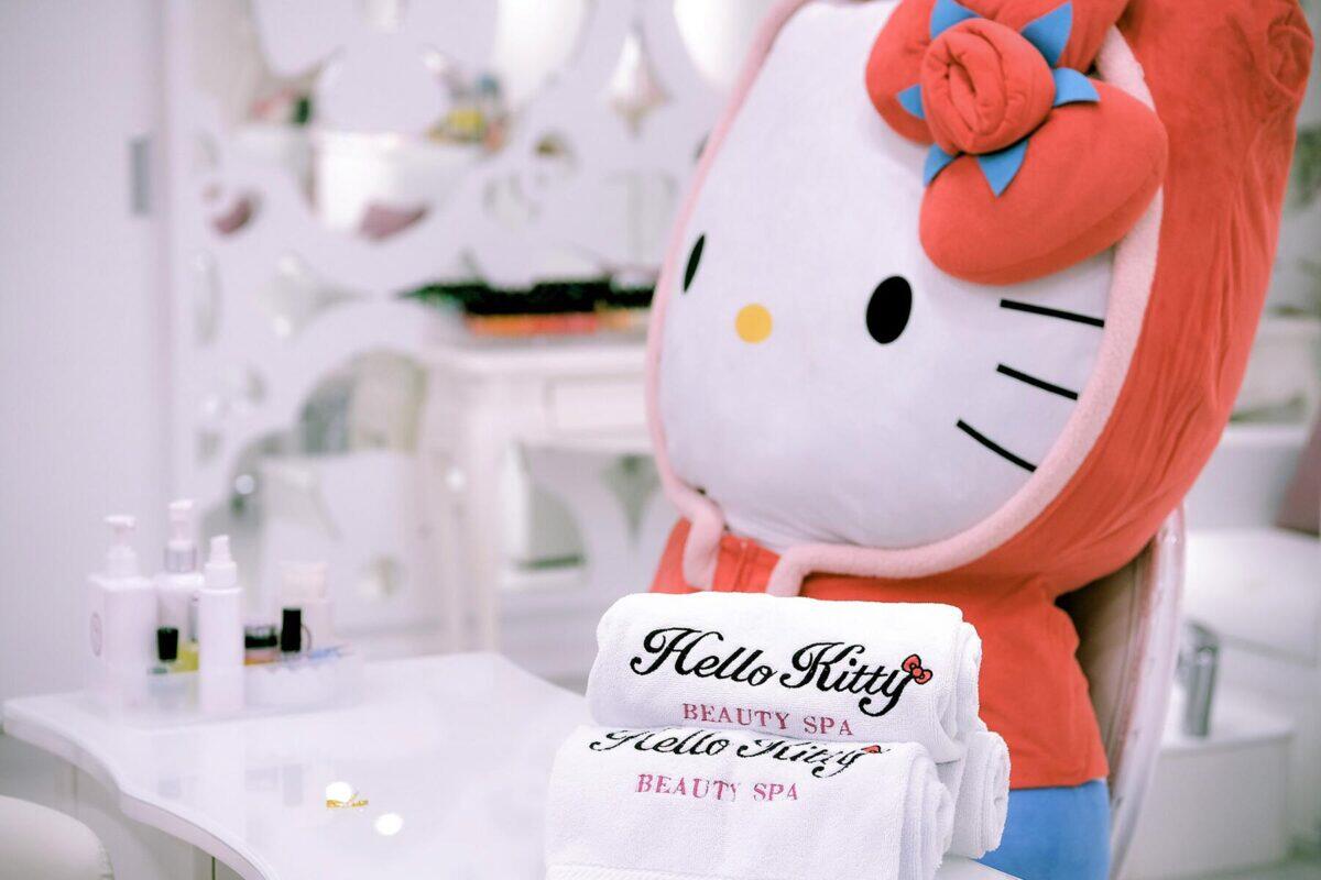 15 Hello Kitty-Themed Attractions Around the World