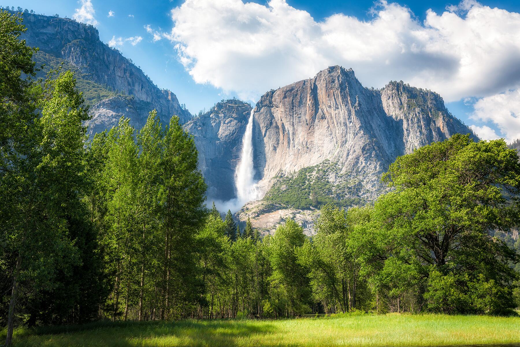 10 U.S. Waterfalls That Are Worth Hiking To