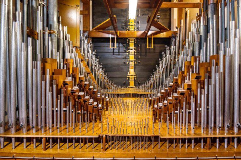 The 10 Largest Musical Instruments Around the World