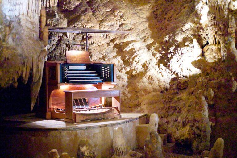 The 10 Largest Musical Instruments Around the World