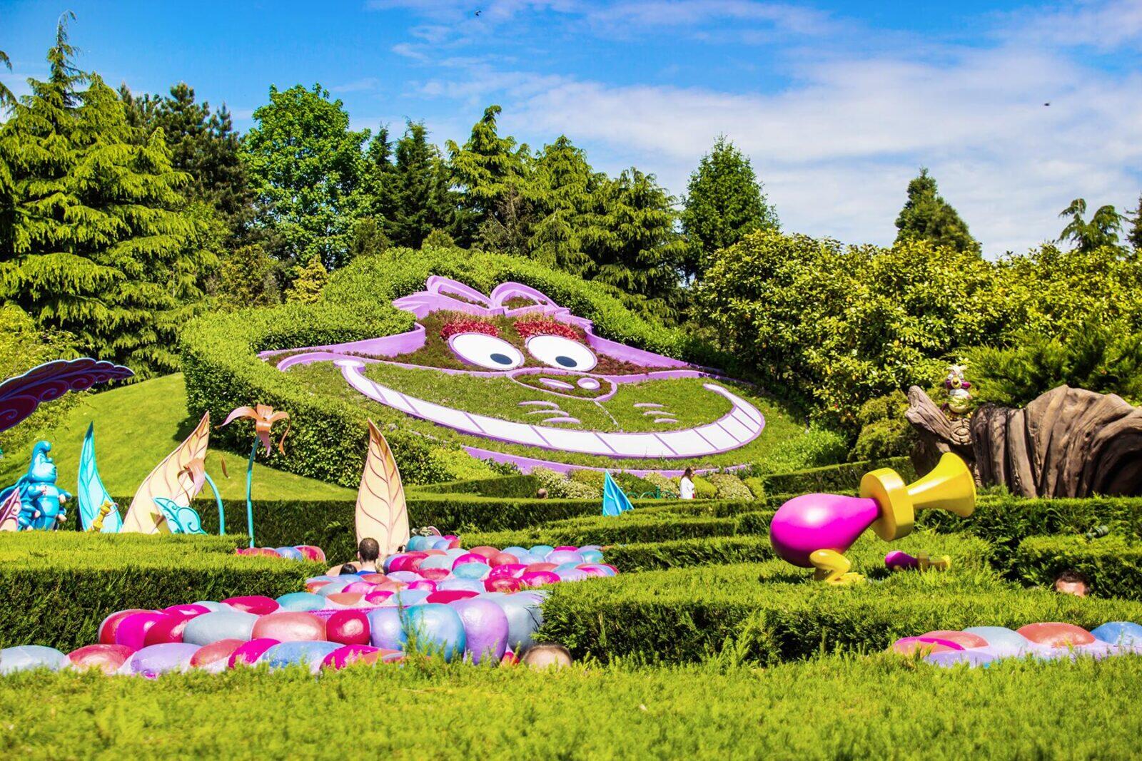 The 10 Most Amazing Mazes and Labyrinths in the World