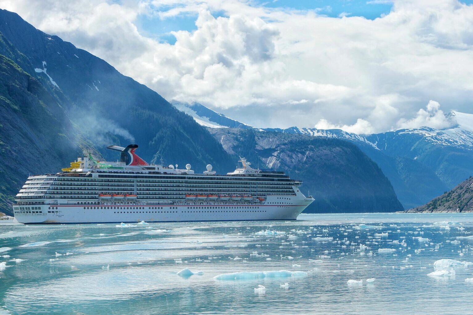 20 Incredible Bodies of Water Around the World