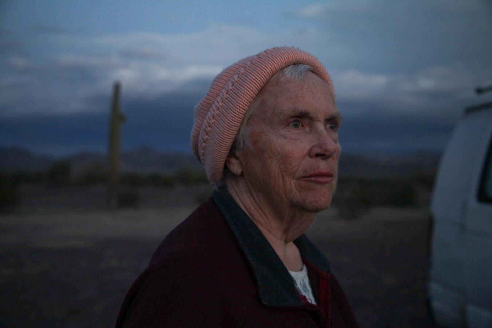 We Spoke to the Real-Life Nomads from "Nomadland" About Their Time on ...