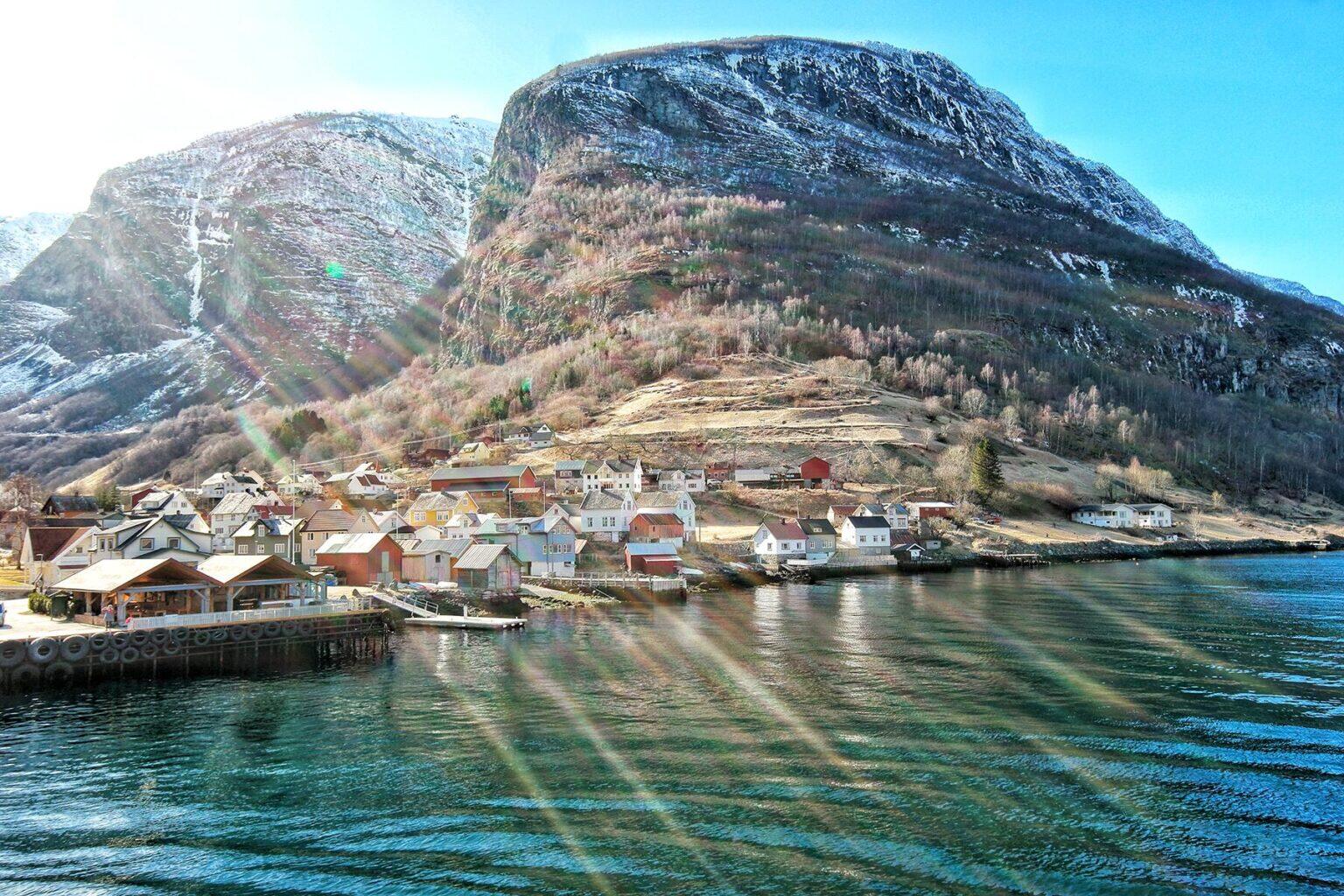 20 Incredible Bodies of Water Around the World