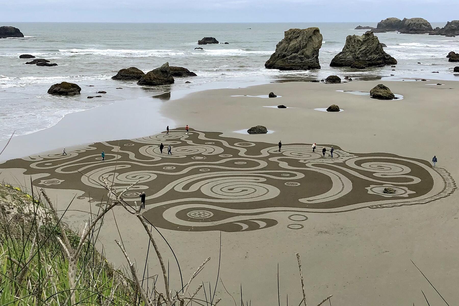 We Spoke to Oregon's Top Sand Artist, Denny Dyke–Here's How to See His ...