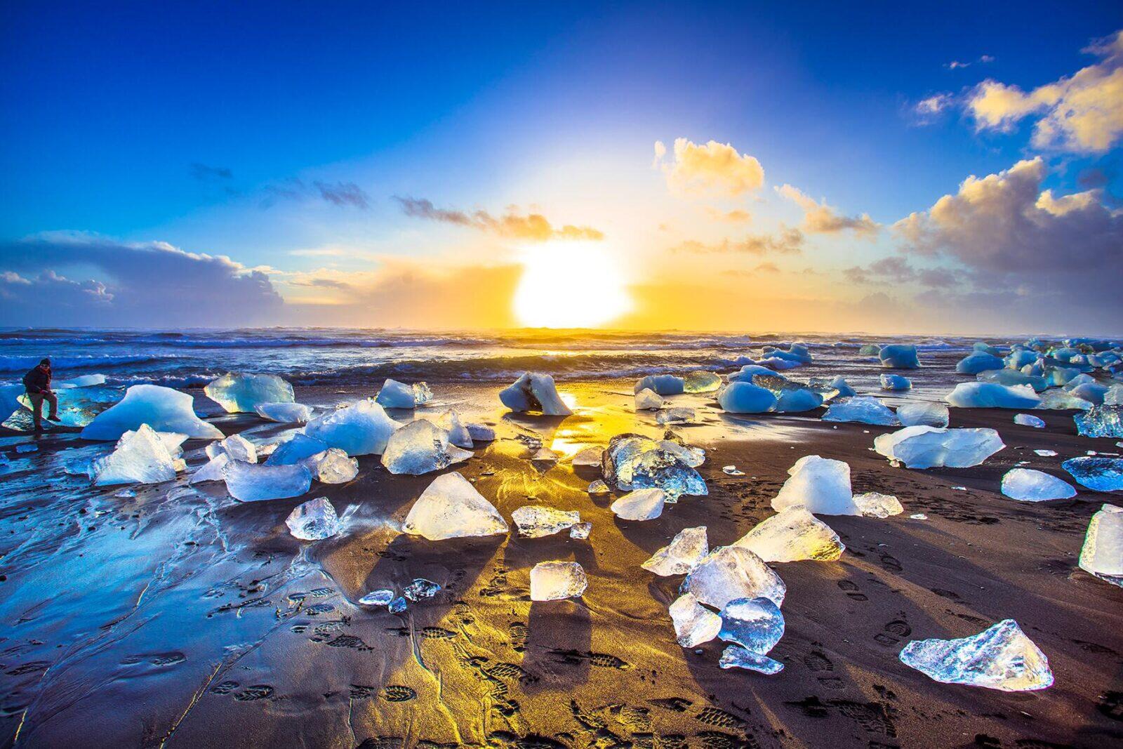 10 of the World's Most Unusual Beaches