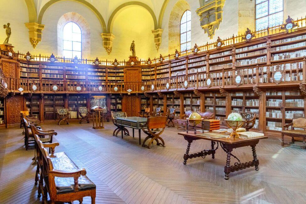 13 Majestic University Libraries to Connect With the World’s Past ...