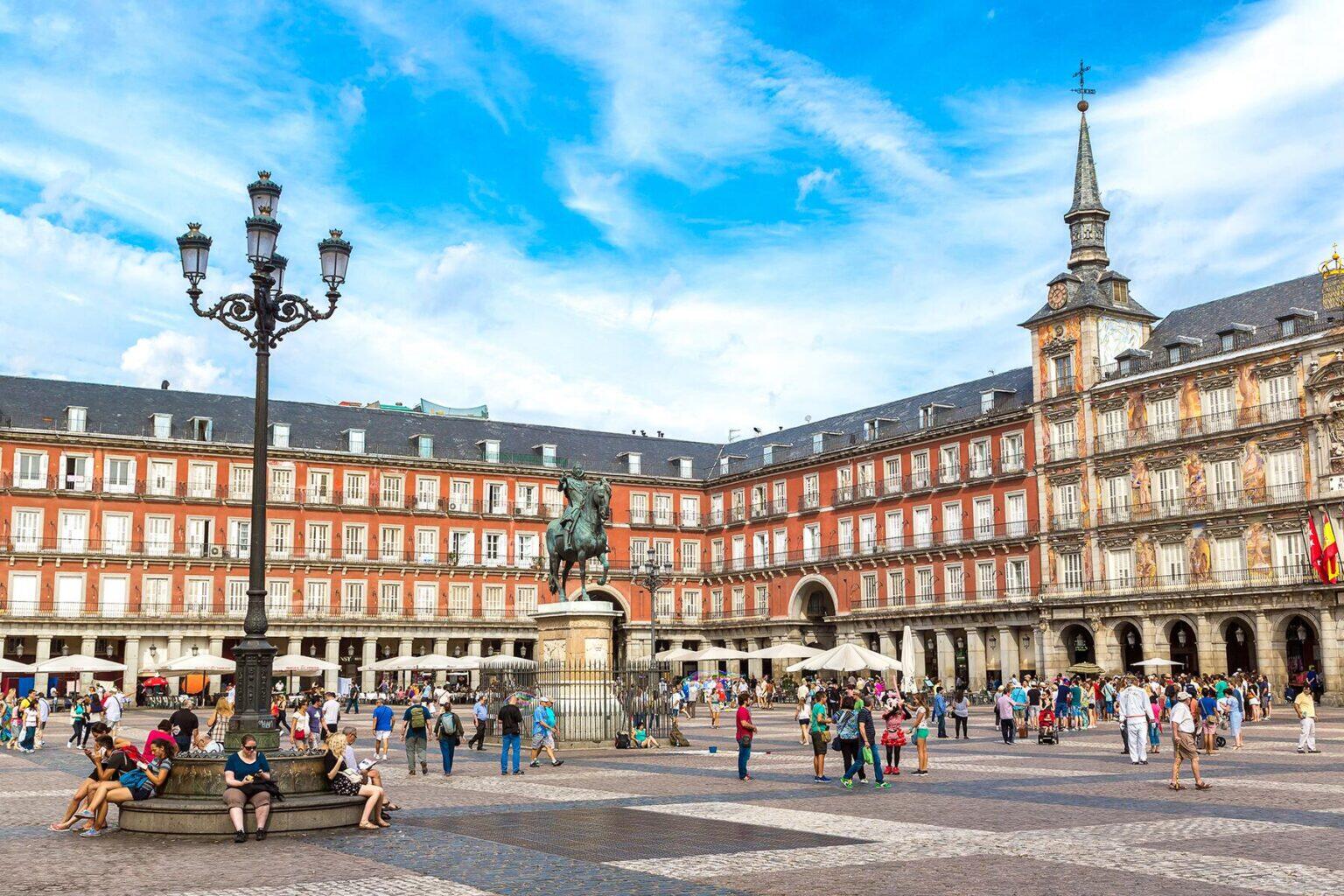 10-Day Spain Itinerary: Madrid, Toledo, Seville & Granada Highlights