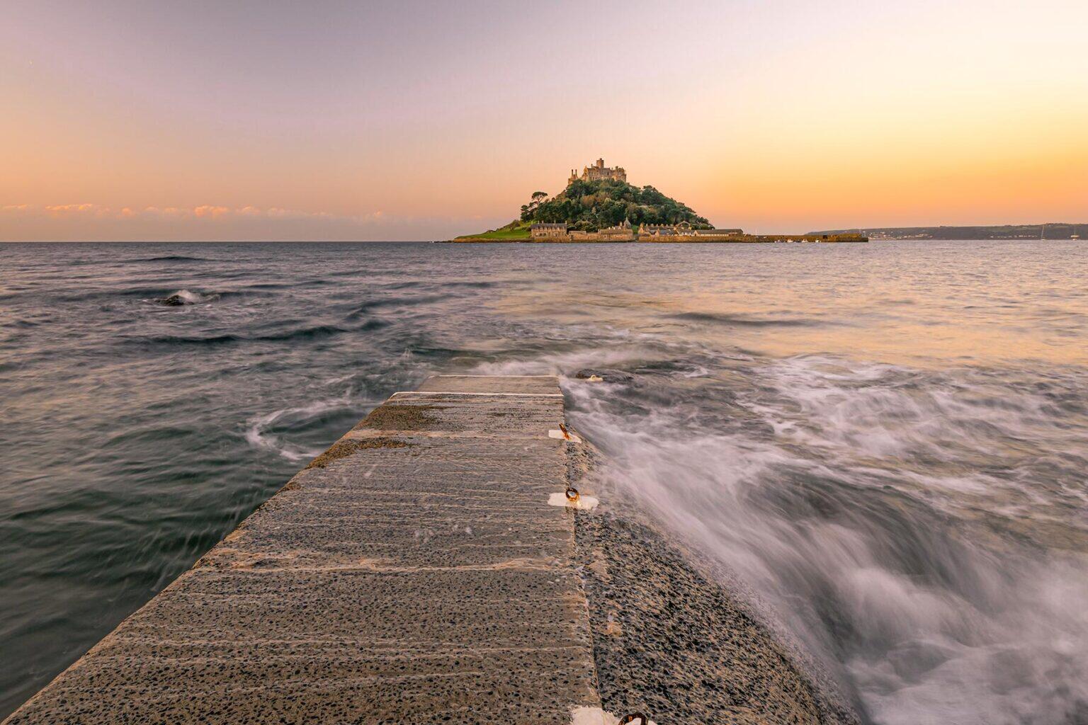 15 Islands Around the World That You Can Walk to When the Tide Is Low