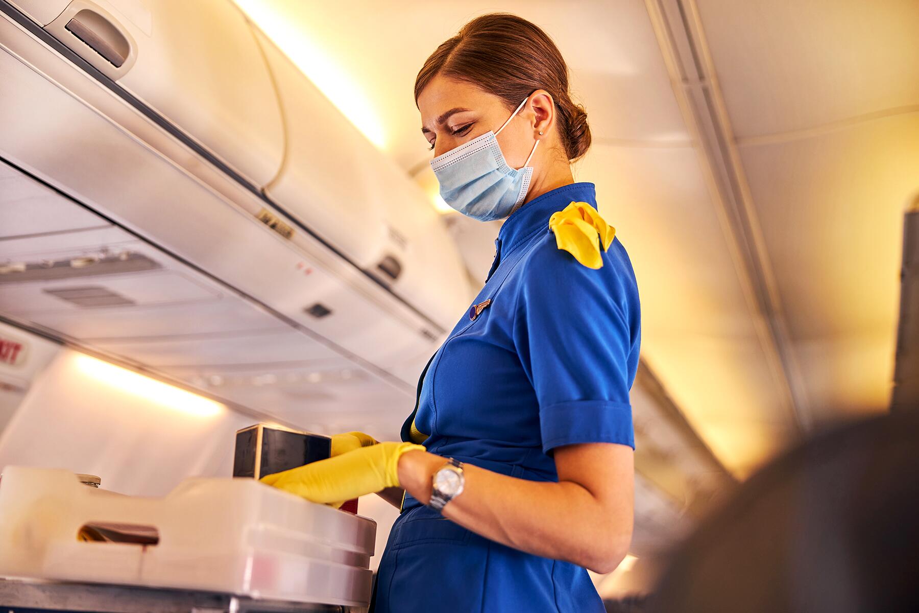 12 Flight Attendant Tips for an Easy Flight