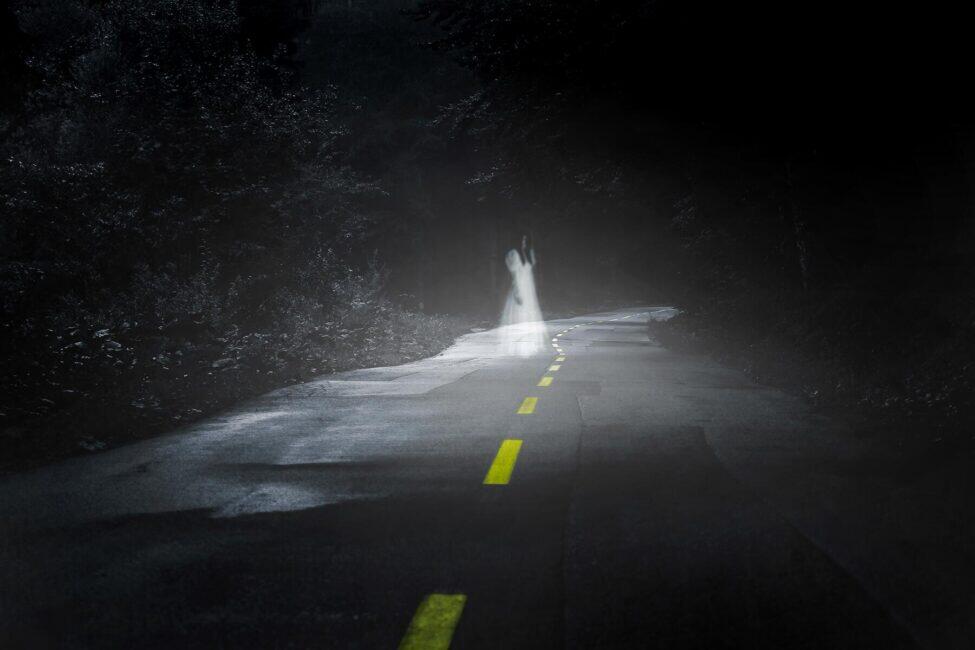 Scary Stories of US Ghosts and the Roads They Haunt