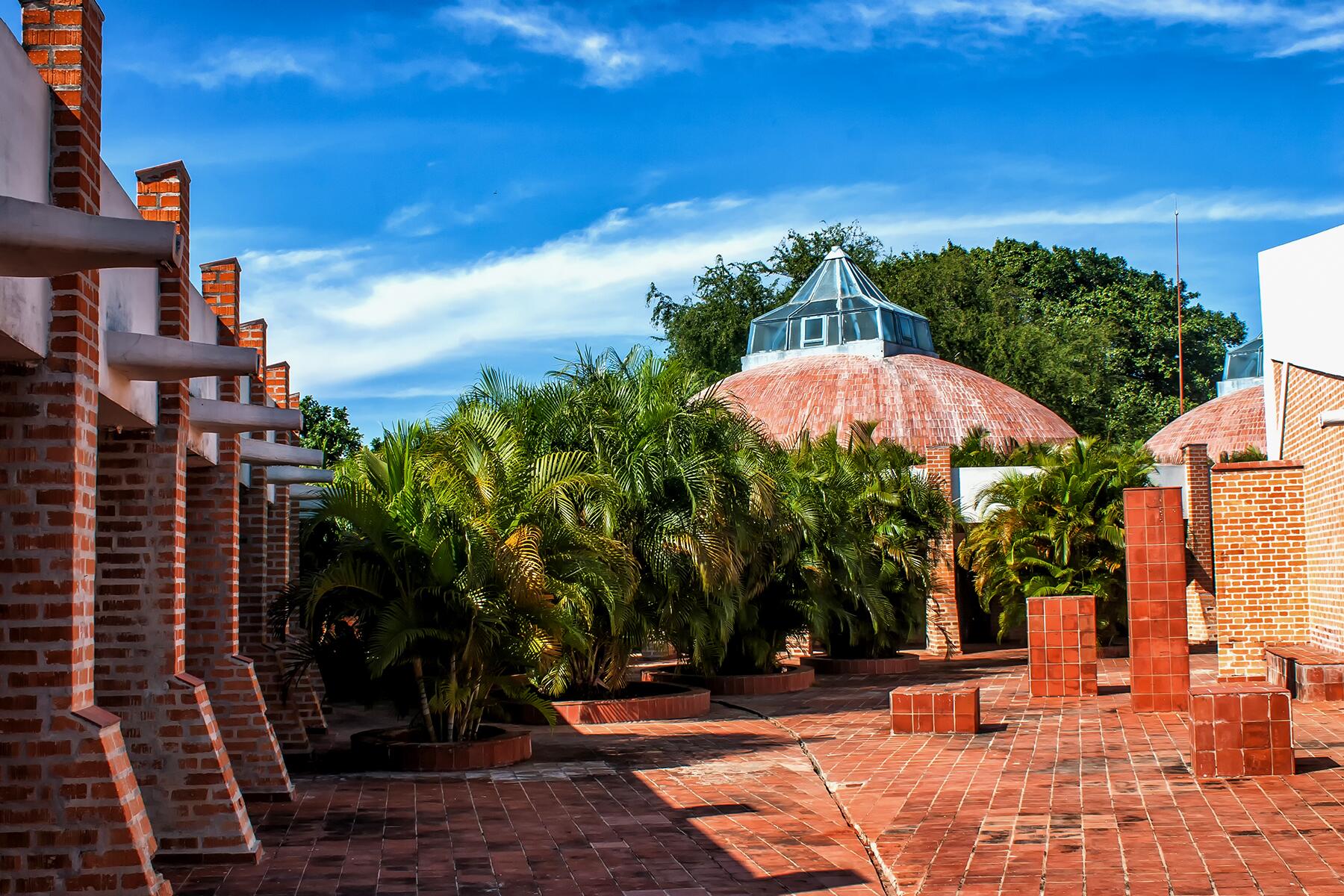 10 Unfinished Buildings in the World