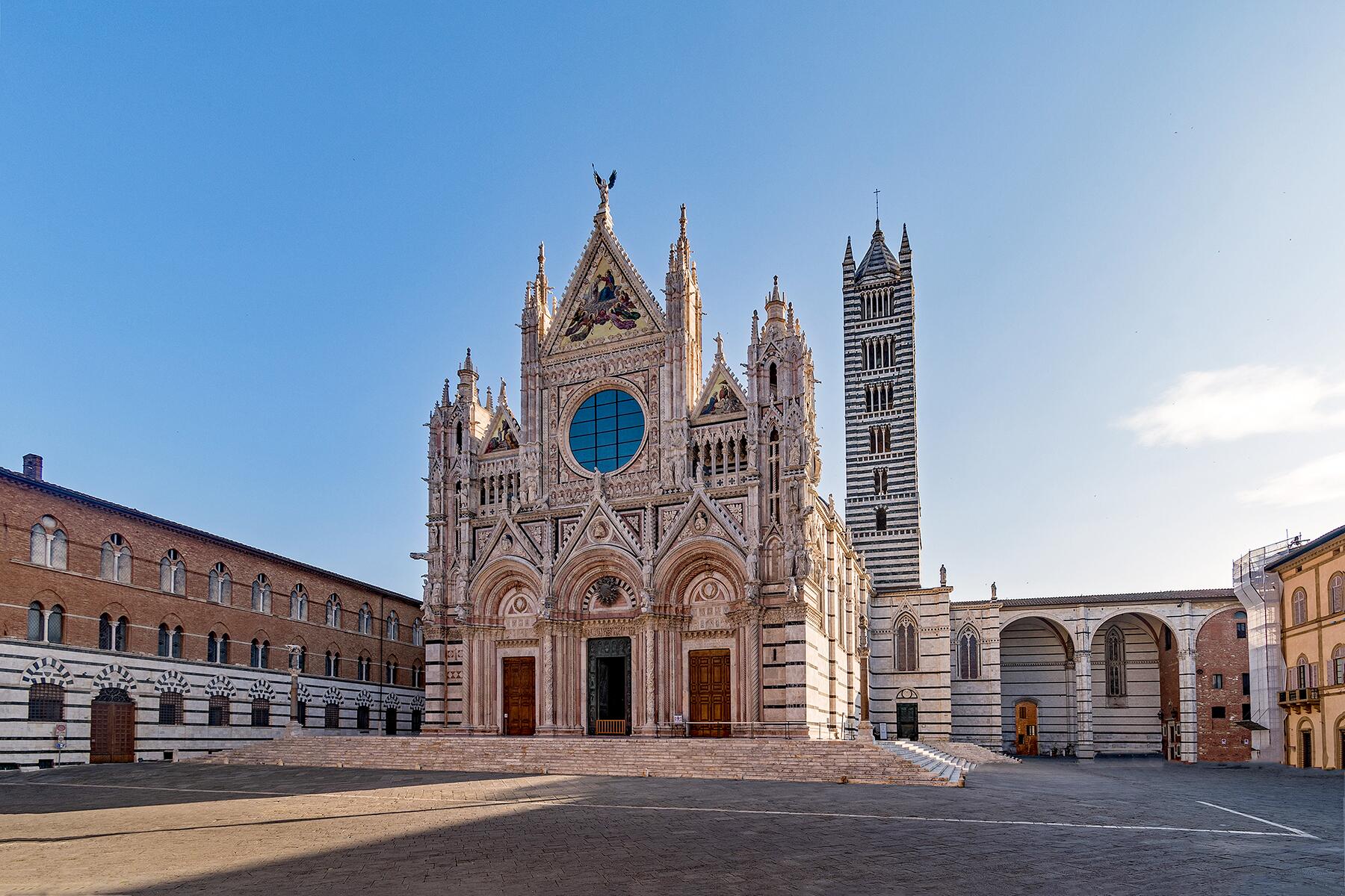 10 Unfinished Buildings in the World