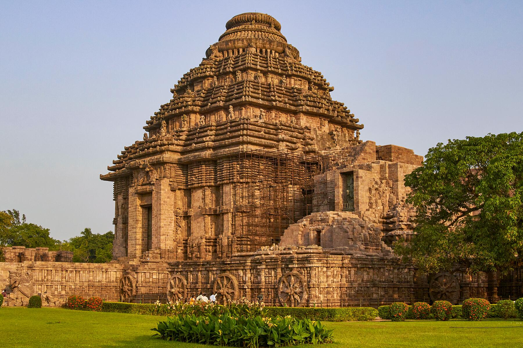 The 15 Most Incredible Monuments to the Sun Around the World