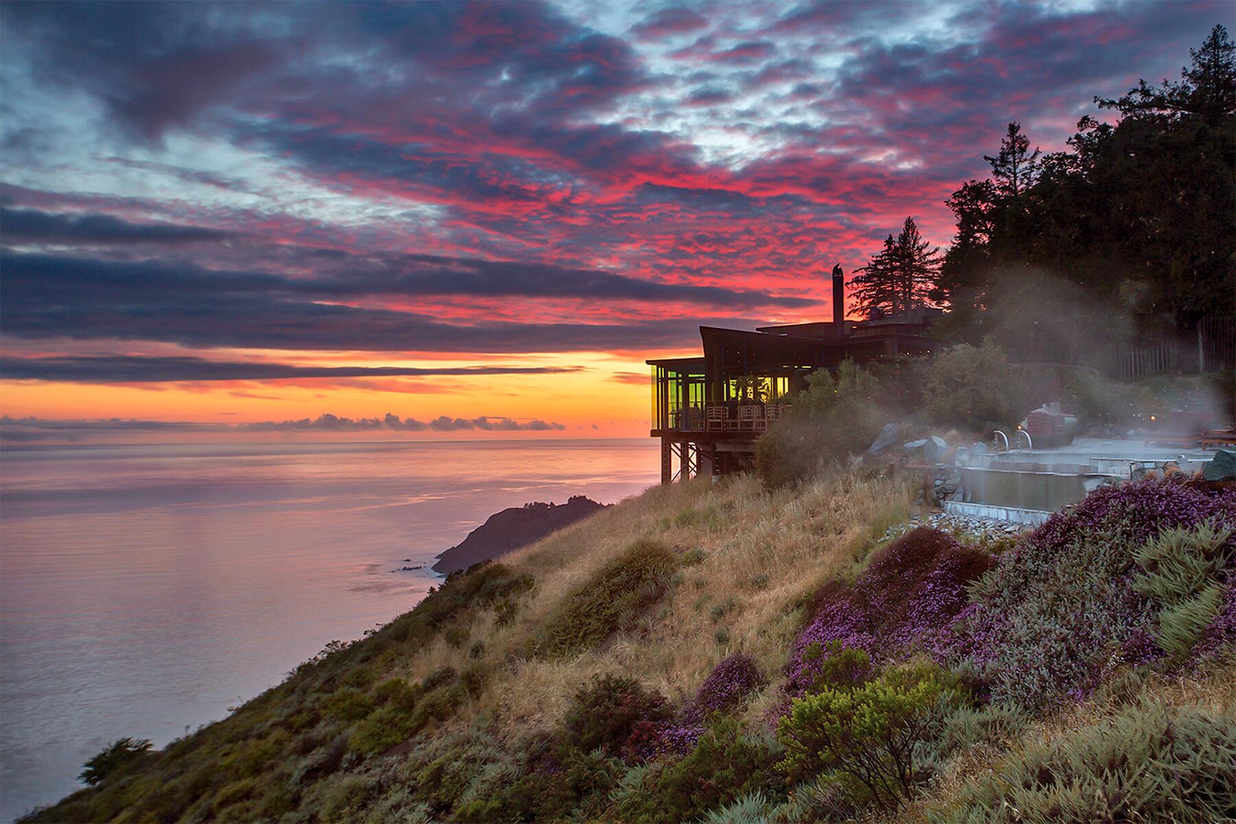 The Best Clifftop Hotels Around The World