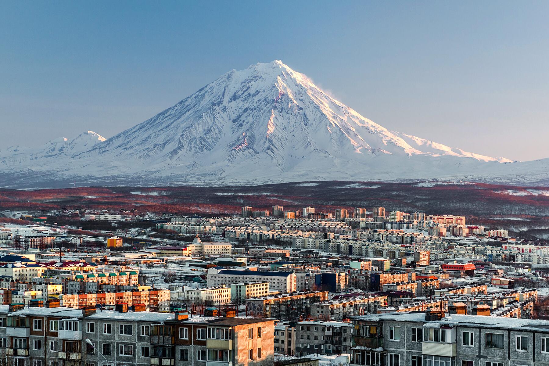 These Major Cities Are Very Close to Active Volcanoes