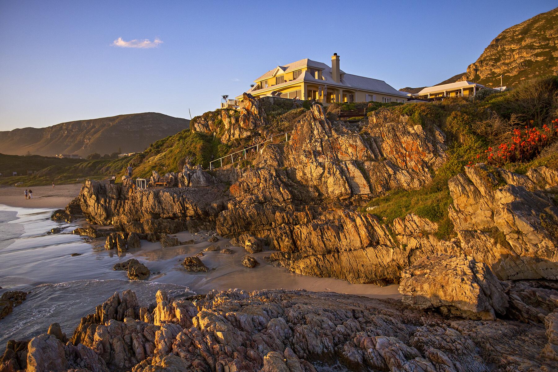The Best Clifftop Hotels Around The World