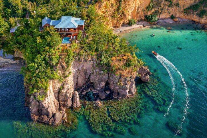 The Best Clifftop Hotels Around The World