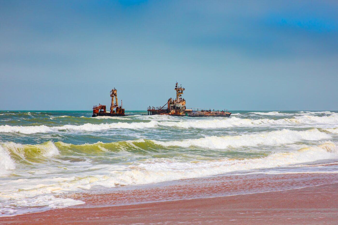 Beautiful Destinations Where Deserts Meet the Ocean