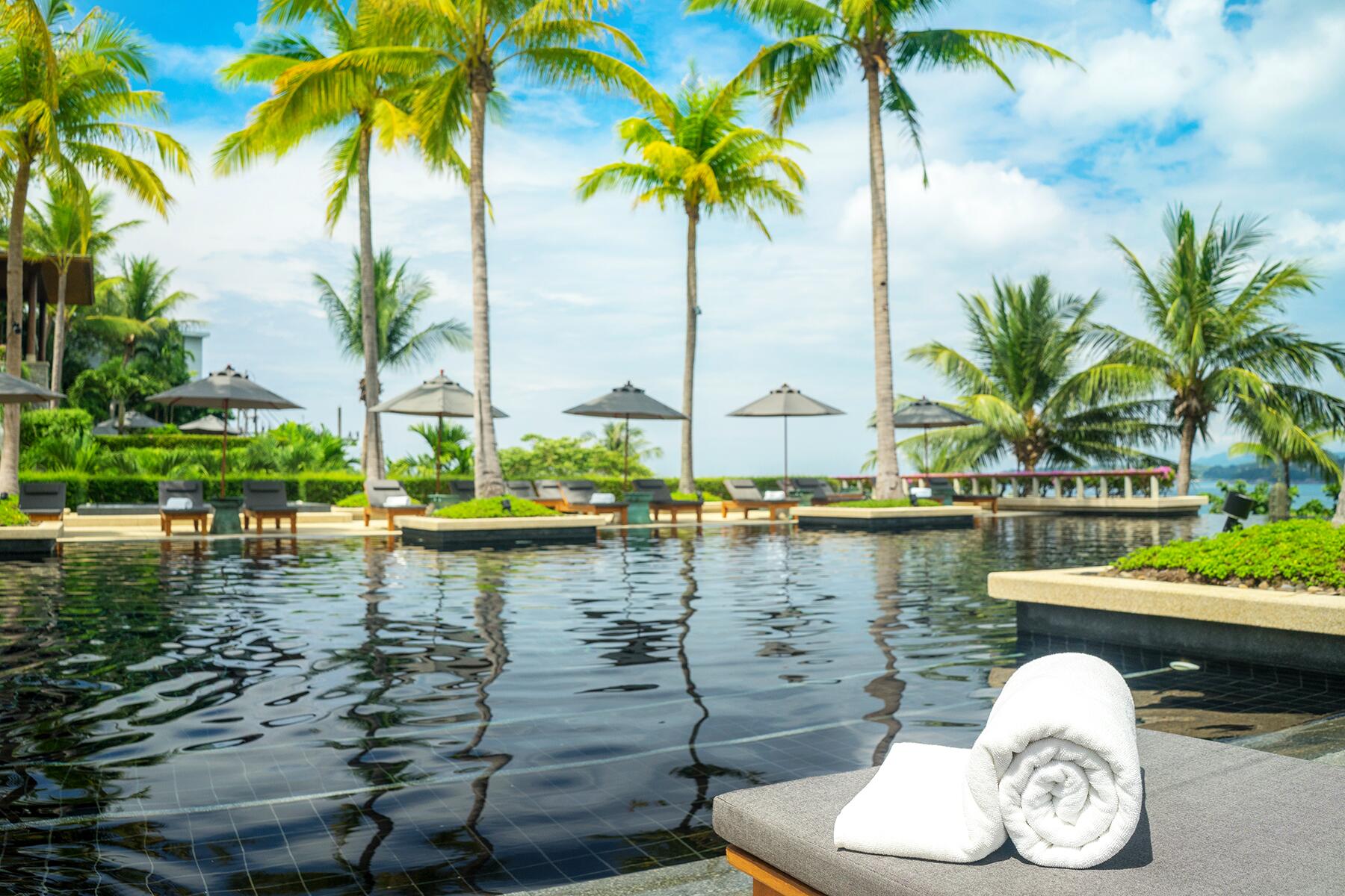 10 Sneaky Tricks for Enjoying Fancy Hotel Pools—Without Paying for Them