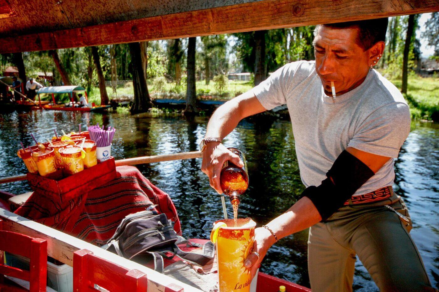 A Complete Guide to Visiting Mexico City's Xochimilco