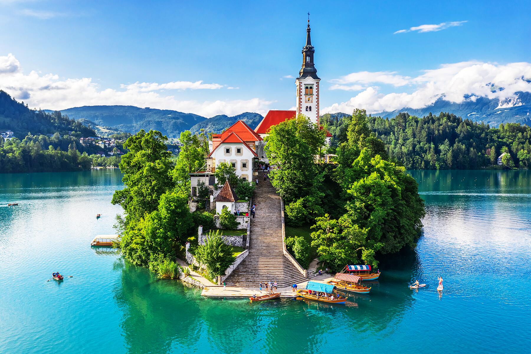 These Are the 11 Most Stunning Waterfront Castles in All of Europe