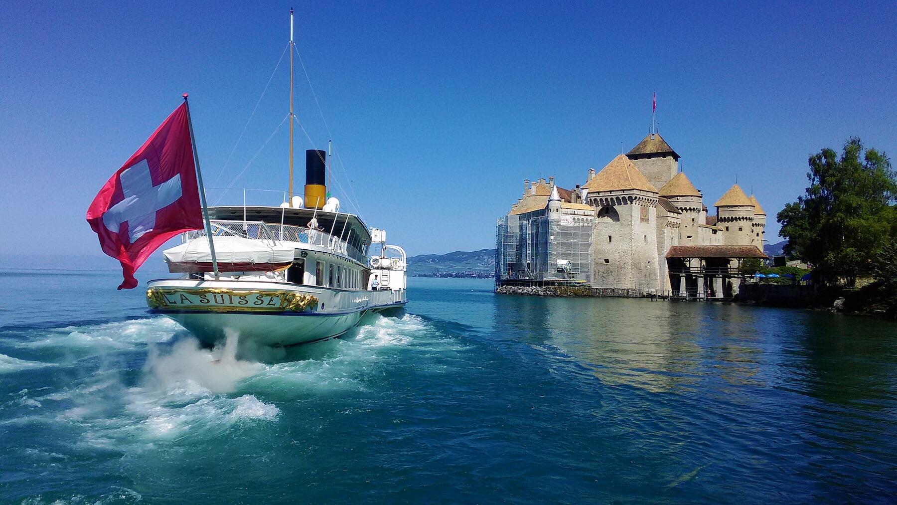 These Are the 11 Most Stunning Waterfront Castles in All of Europe