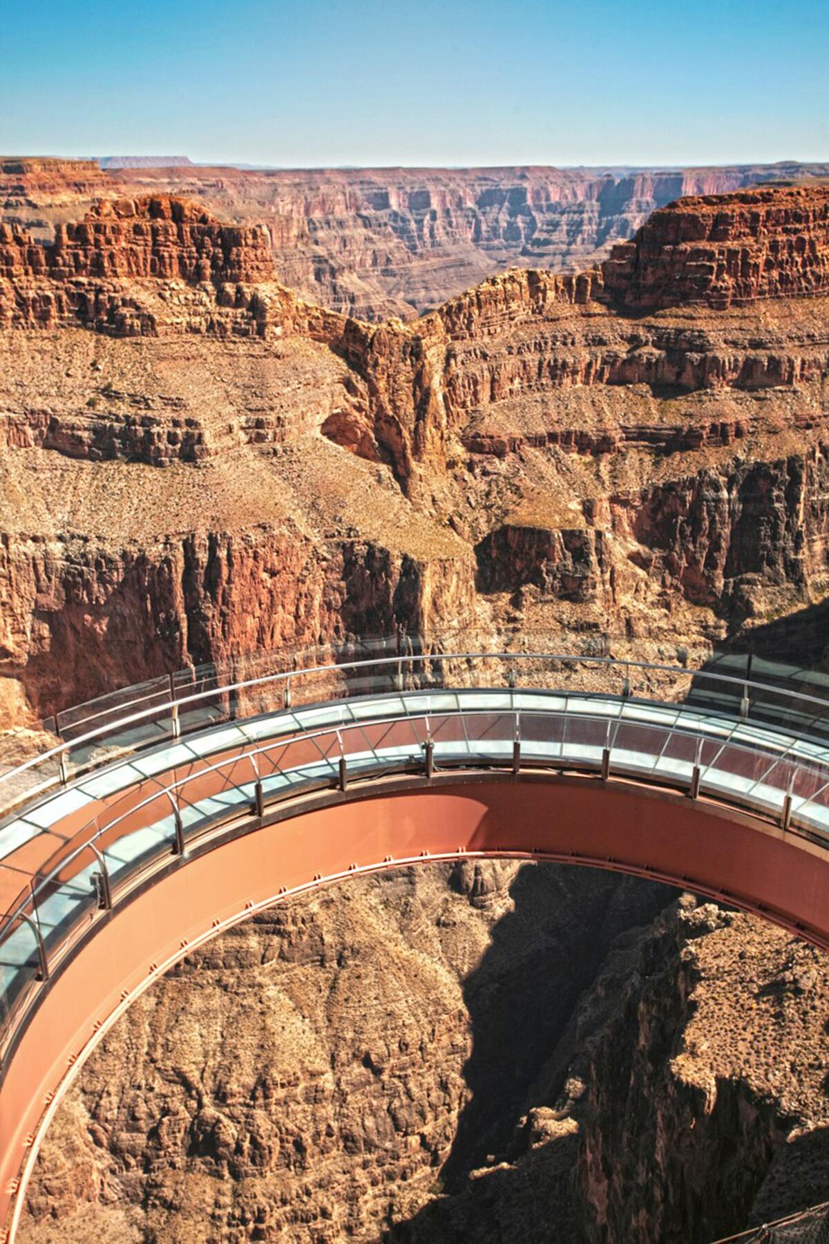 Terrifying Glass Bridges Around the World