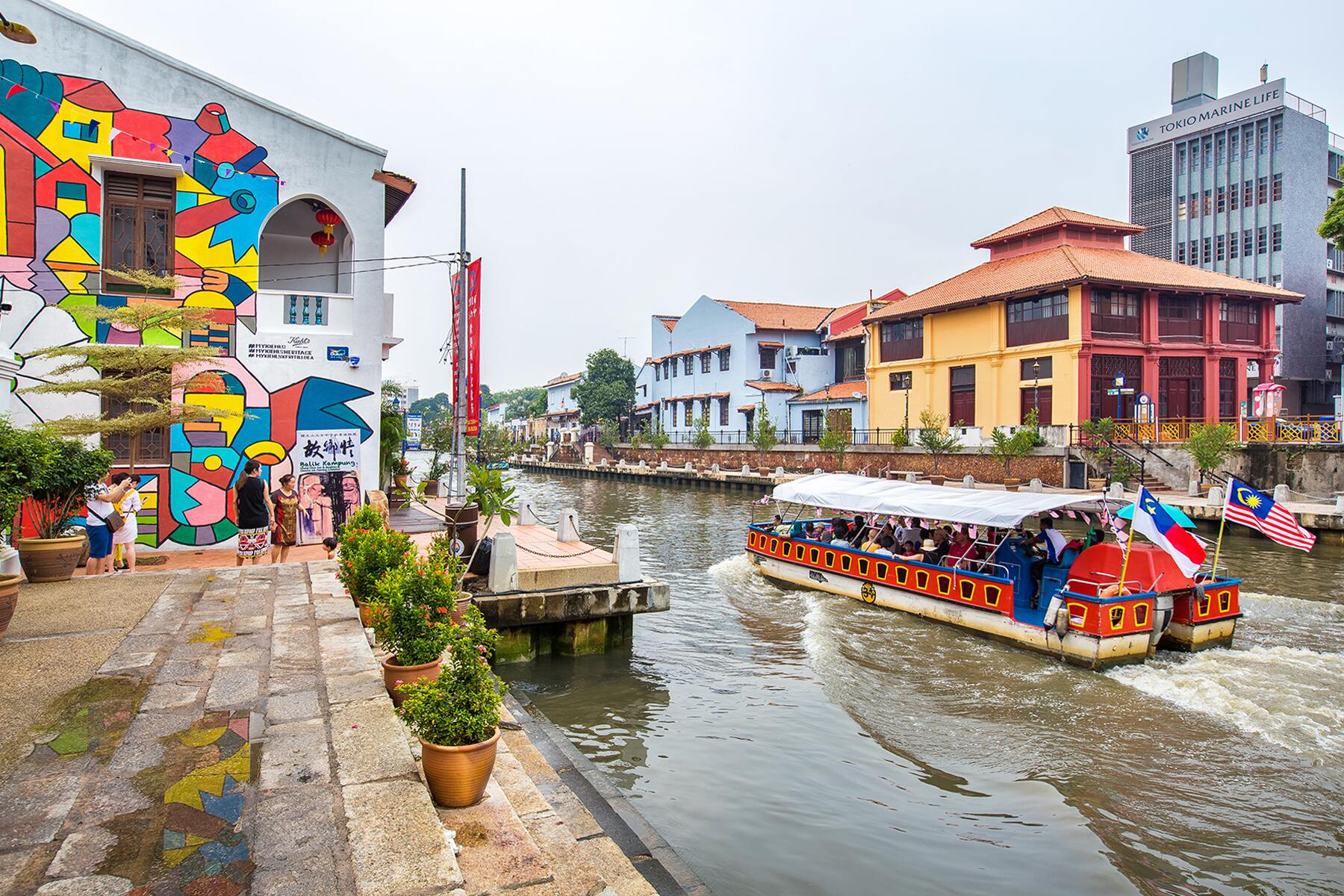 Most Beautiful Asian Cities on the Water