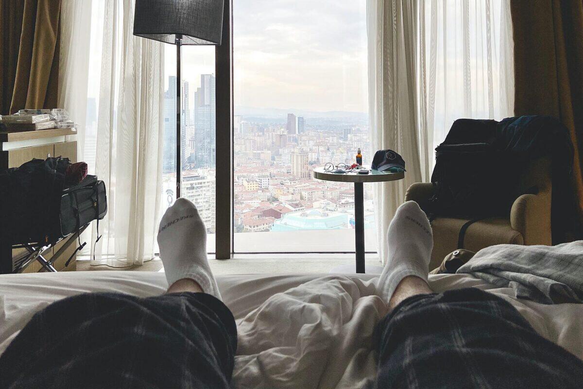 How to Fall Asleep and Sleep Better While Traveling