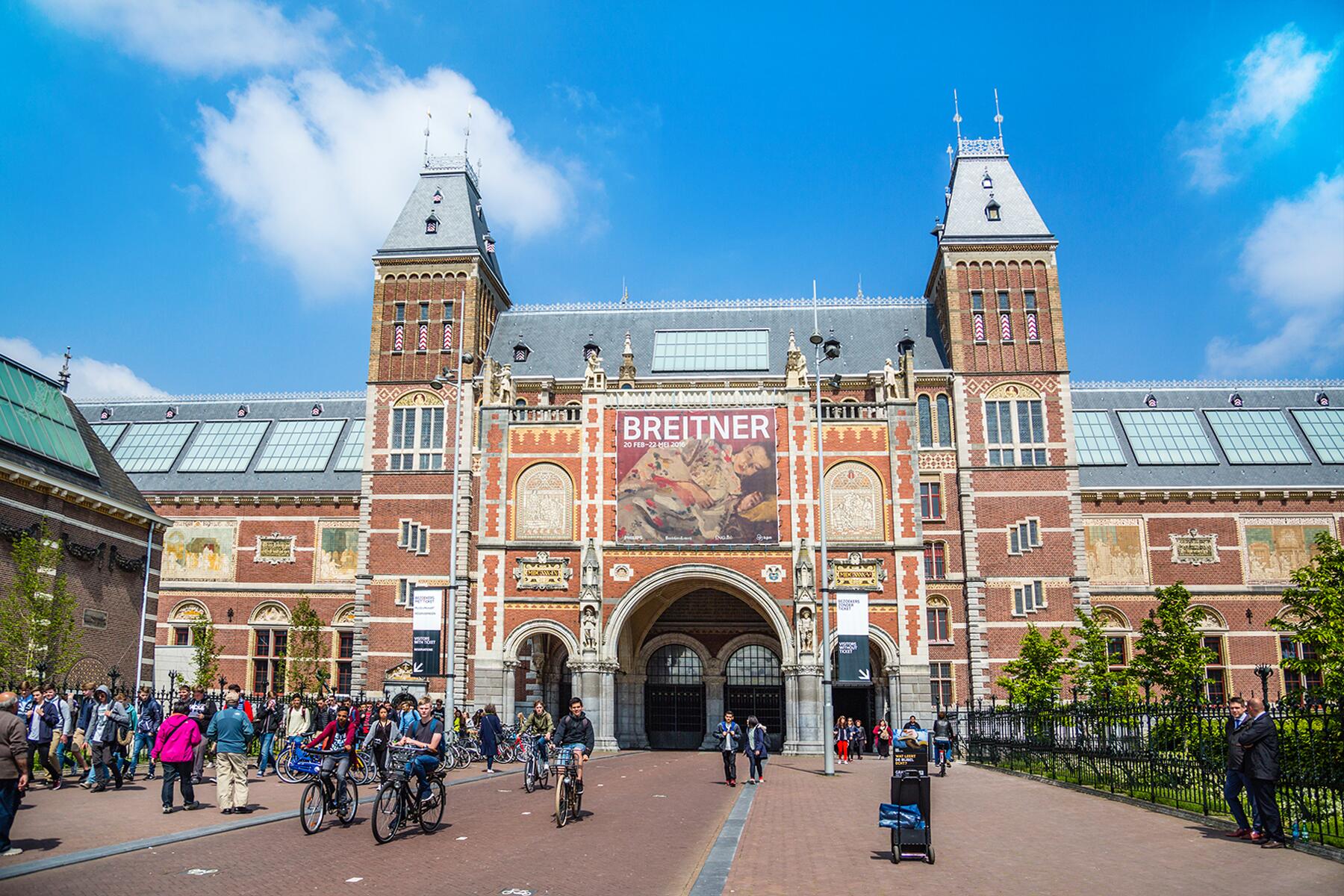 Everything You Need to Know About Visiting Amsterdam’s Top Attractions
