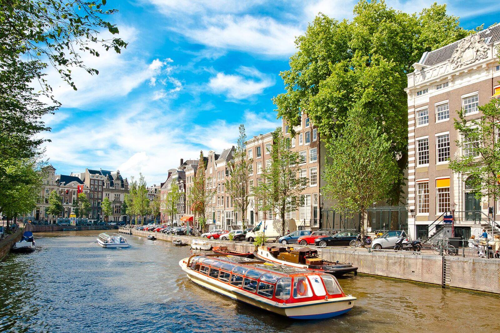 Everything You Need to Know About Visiting Amsterdam’s Top Attractions