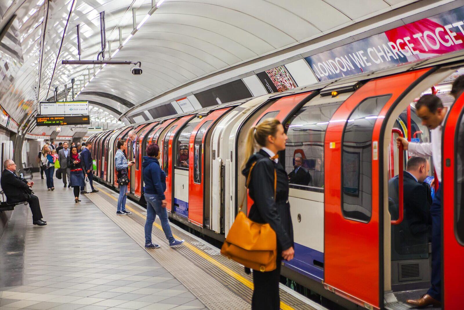 How to Use the Tube, the London Underground
