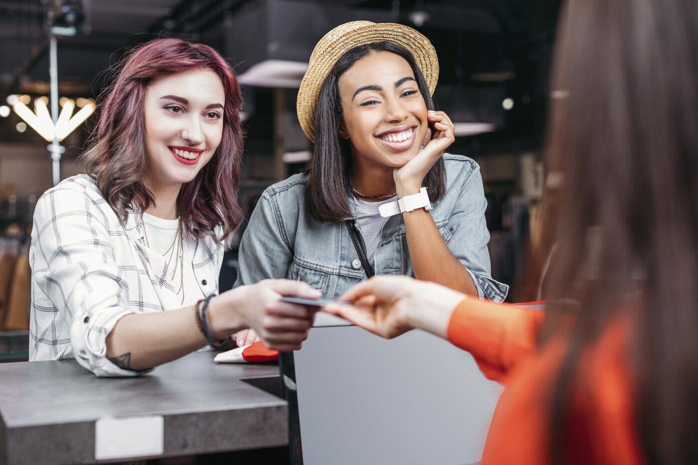 How to Split Expenses on a Group Trip